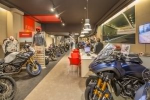 BC MOTOS - Concesionario oficial YAMAHA en Barcelona