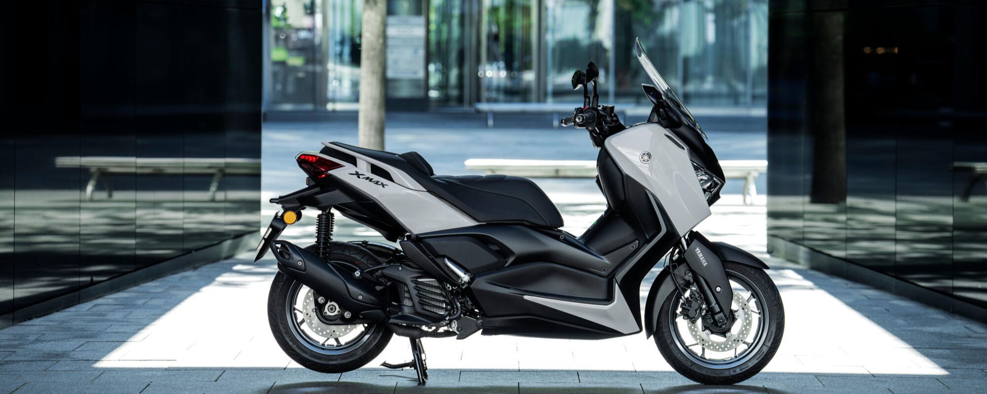 XMAX 125 TECH MAX 2025 - en BC Motos concesionario